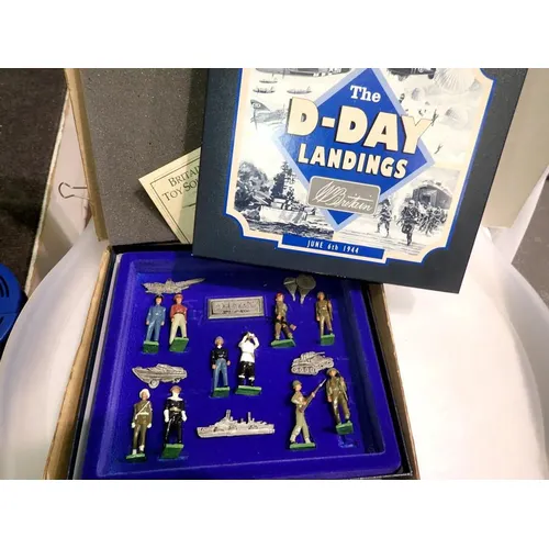 Britains Toy Soldiers The D Day landings boxed set. UK P&P G... | Barnebys