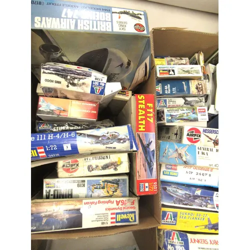 Ten unmade model aircraft kits including Airfix etc | Barnebys